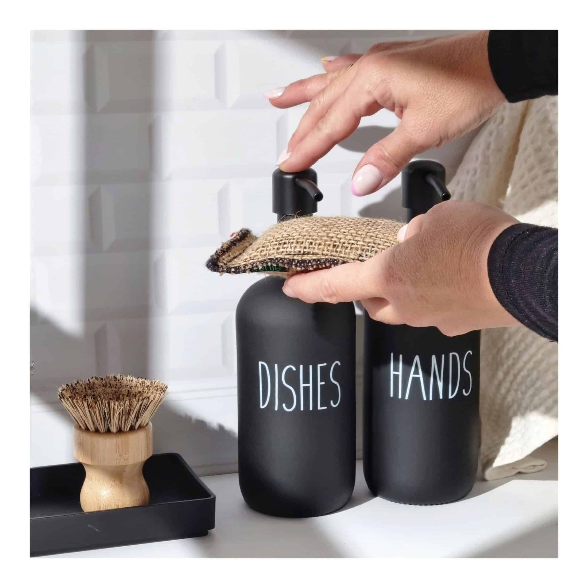 Hands & Dishes Pump bottles with bamboo tray - Trendz of today